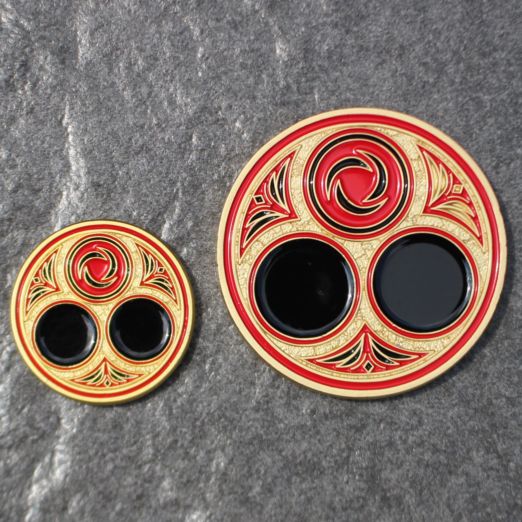 Streamer Set (3 Tokens): 1 x Oversized Metal Resource Token & 2 x Over ...